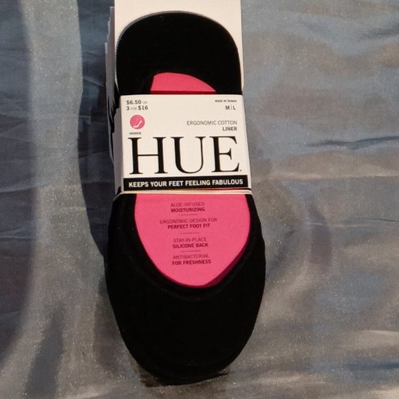 HUE | Accessories | Hue Cotton Ergonomic Foot Liners Color Is Black ...